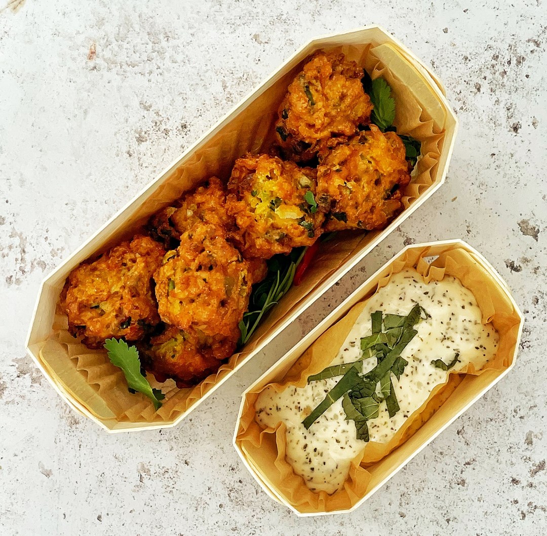 Spinach Pakora served with Minty Yogurt Dip & Fresh Coriander